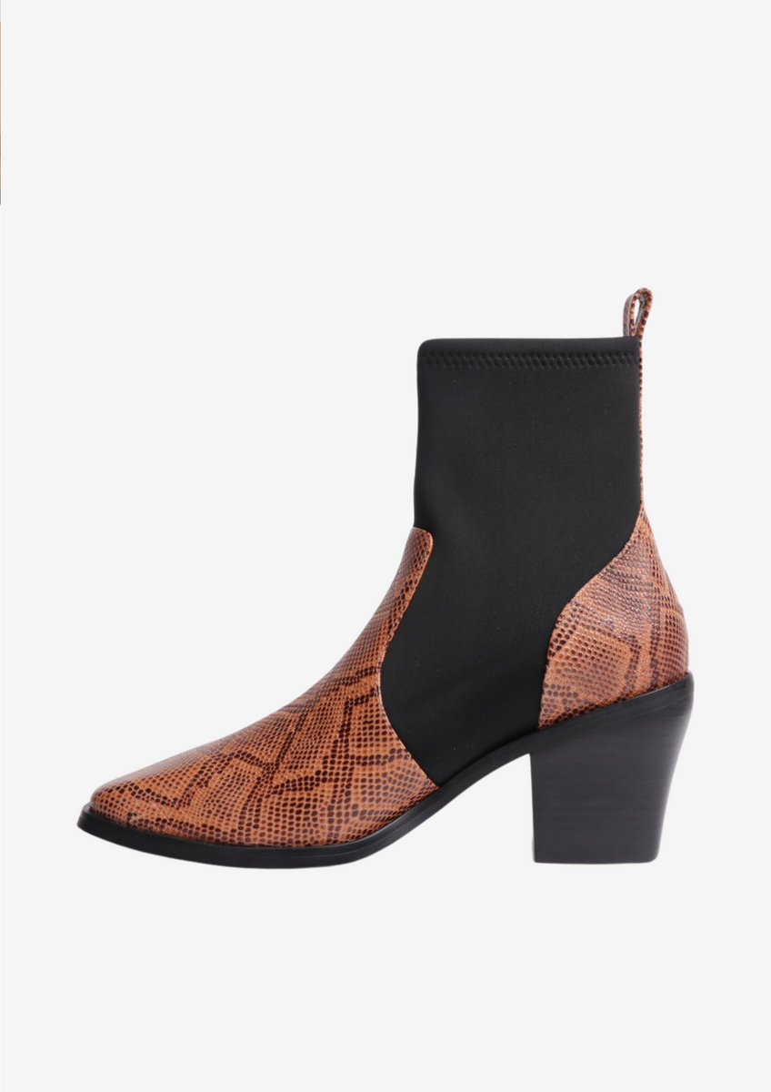 Tyler Boot Snake SAMPLE – CaverleyShoes.com
